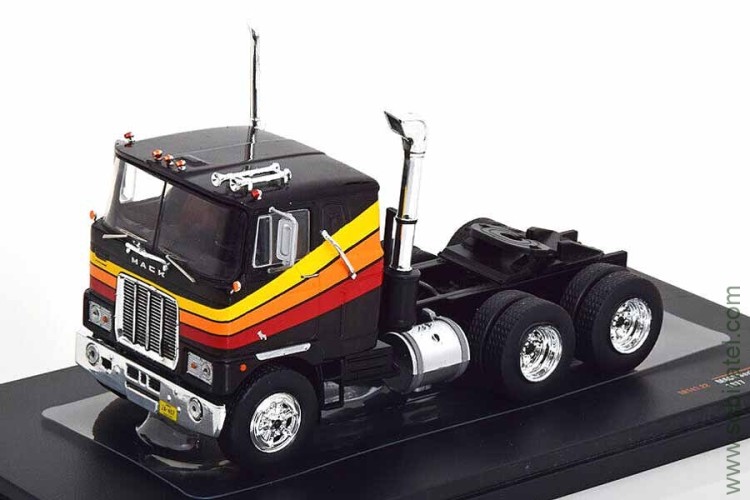 седельный тягач №141 Mack Serie F 1977 черный (iXO 1:43)